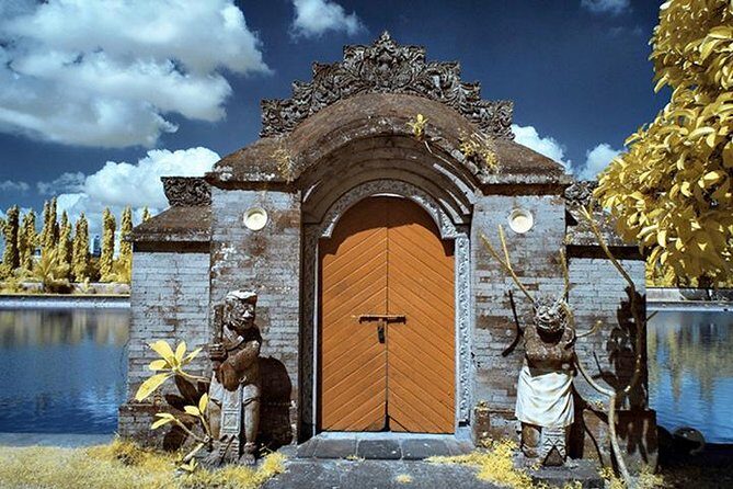 Lombok City Tour: Private Temple Tour with Lunch - Key Points