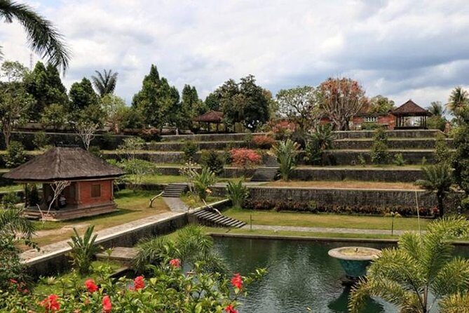 Lombok City Tour: Private Temple Tour with Lunch - FAQ