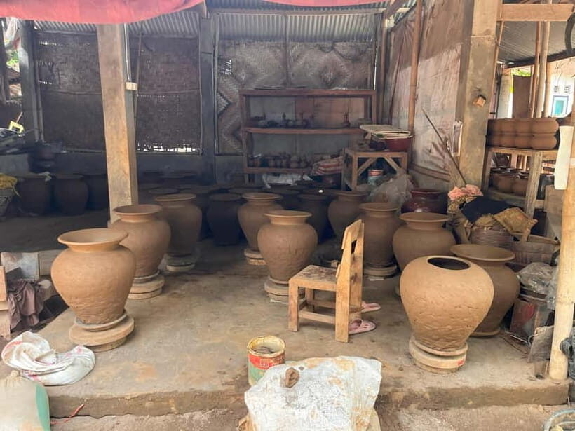 Lombok: Sasak Villages, Pottery and south beach Tour - Architectural Heritage and Cultural Insights