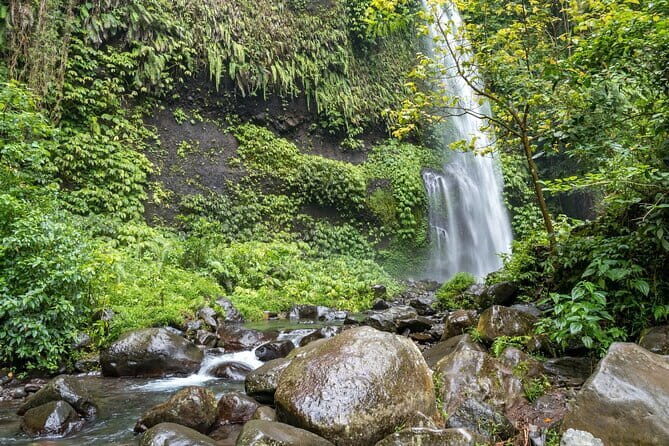 Lombok: Senaru Village, Sendang Gile, and Tiu Kelep Waterfalls - The Value of This Tour