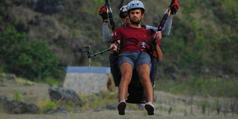 Lombok : Tandem Paragliding with Pilot & Beach Tour - Key Points