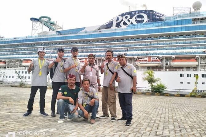 Lombok Tour from Cruise Passenger with Lunch - Key Points