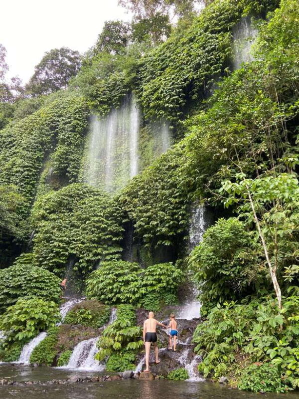 Lombok: Tour waterfall benang kelambu - The Transport and Group Experience