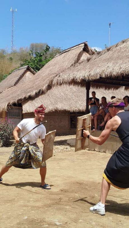 Lombok: Traditional Pottery, Sukarara Weaving & Tanjung Aan - Discovering Lombok’s Artistic Heart: Pottery in Banyu Mulek