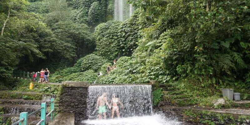 Lombok: Waterfall Benang Kelambu & River Rafting Trip - Key Points