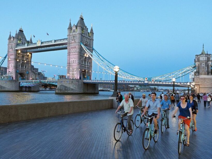 London: 3-Hour Sunset Bike Tour - A Ride Through Londons Evening Lights: The 3-Hour Sunset Bike Tour