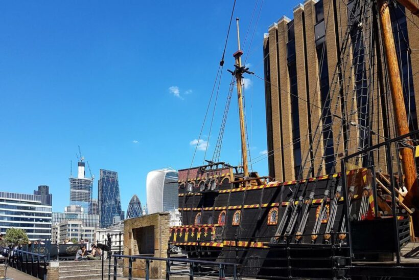 London: 30 London Sights Guided Walking Tour - FAQs