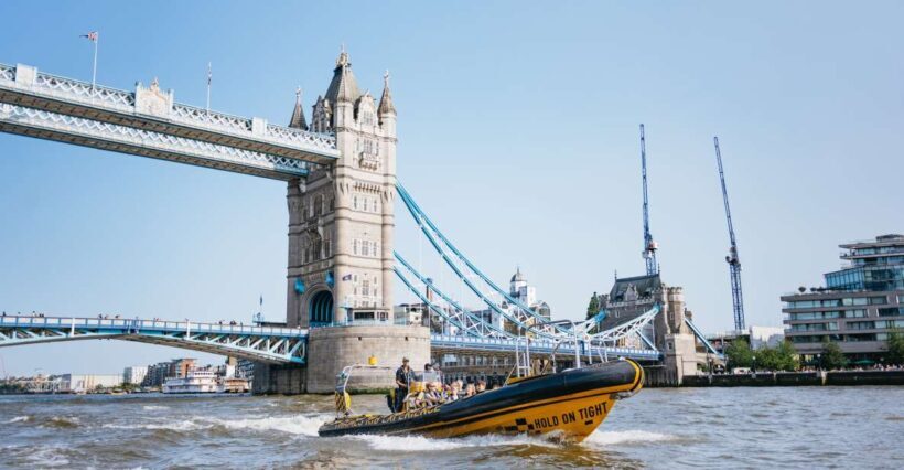 London: 45-Minute Speedboat Sightseeing Tour - Authentic Traveler Experiences