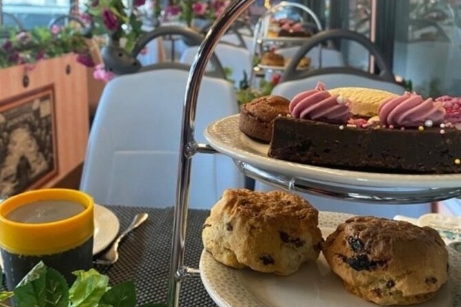 London Afternoon Tea Bus With Panoramic Tour - Customer Reviews and Feedback