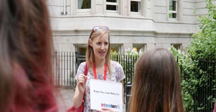 London: Bridget Jones 2.5Hour Walking Tour - Who is this tour best for?