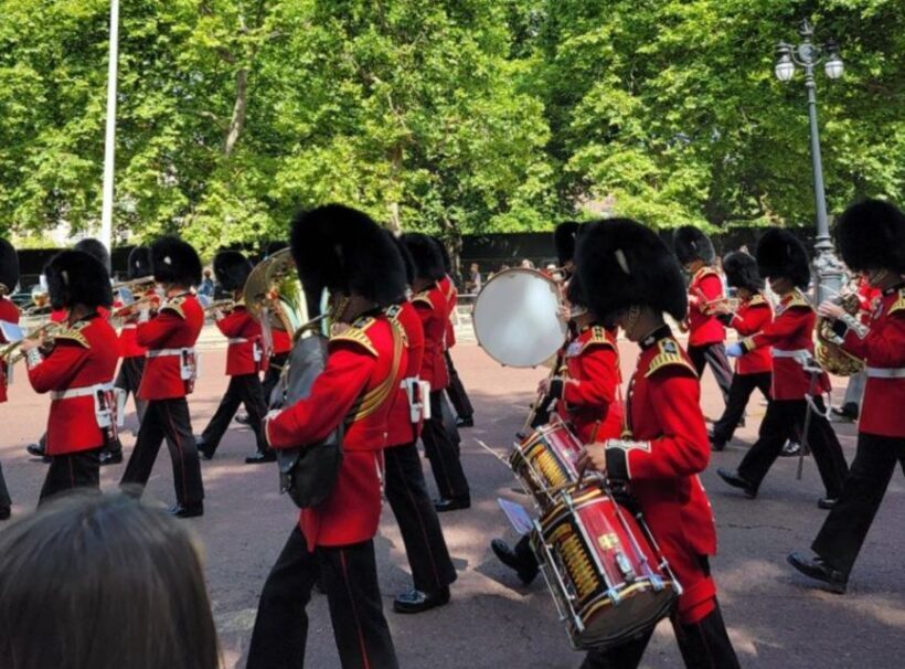 London: Buckingham, Big Ben & Westminster Abbey Tour - Key Points