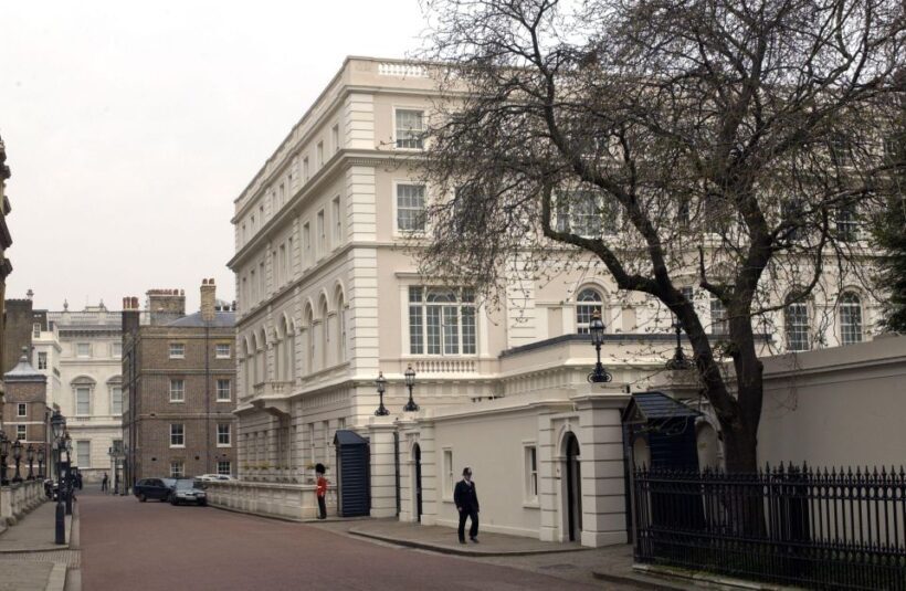 London: Buckingham Palace & Changing of the Guard Experience - Key Points