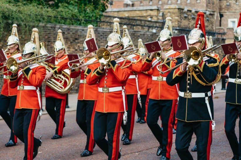 London: Changing of The Guard Tour - Key Points