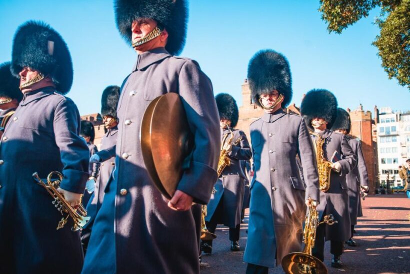 London: Changing of the Guard & Westminster Abbey - An In-Depth Look at the Tour Itself