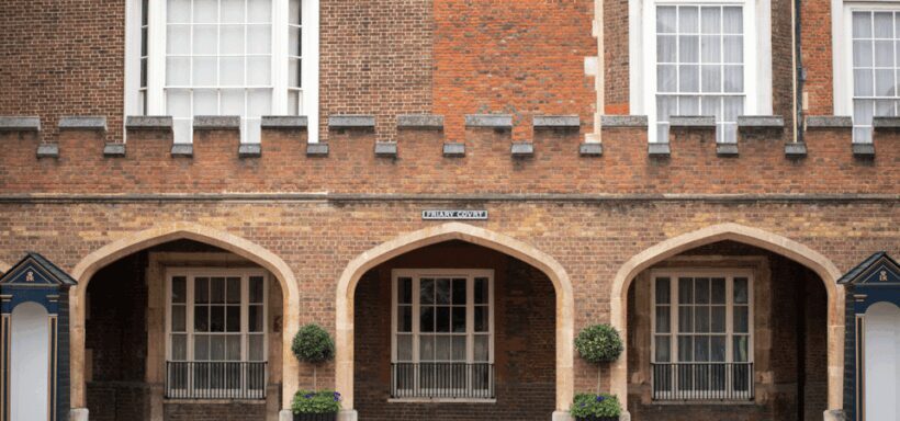 London: Changing of the Guard with a an APP - Who Should Consider This Tour?