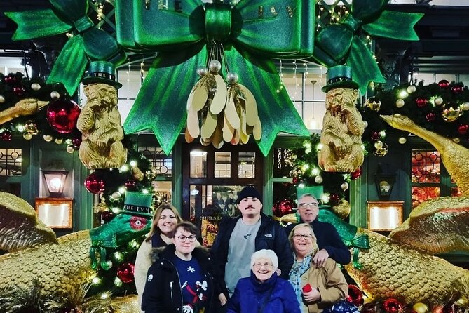 London Christmas Lights Private Guided Taxi Tour - Meeting and Pickup Details