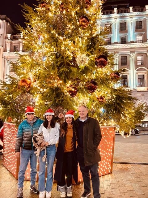 London: Christmas Lights Private Taxi Tour - Key Points
