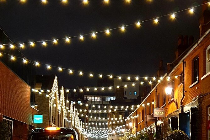 London Christmas Lights Private Tour by Traditional Black Cab - Recommendations and Booking Details