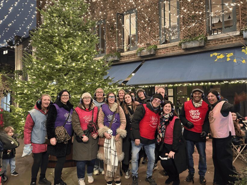 London: Christmas Lights Tour - With Christmas Music - Key Points