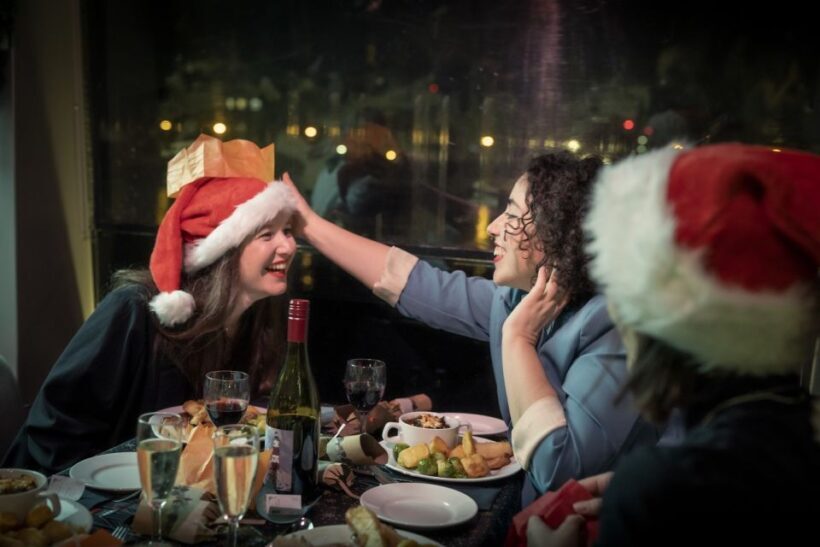 London: Christmas Party Dinner Cruise - A Closer Look at the Experience
