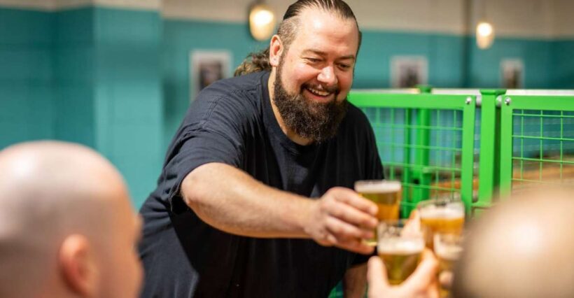 London: Craft Brewery Tour with Tasting of 4 Beers - An In-Depth Look at the Craft Brewery Tour