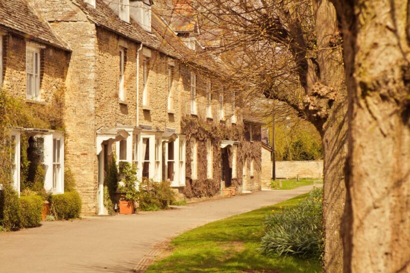 London: Downton Abbey, Cotswolds, and Highclere Castle Tour - The Itinerary in Detail