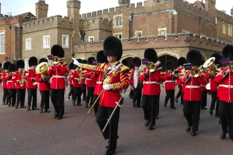 London: Essential Tour and Changing of the Guard, in Spanish - Key Points