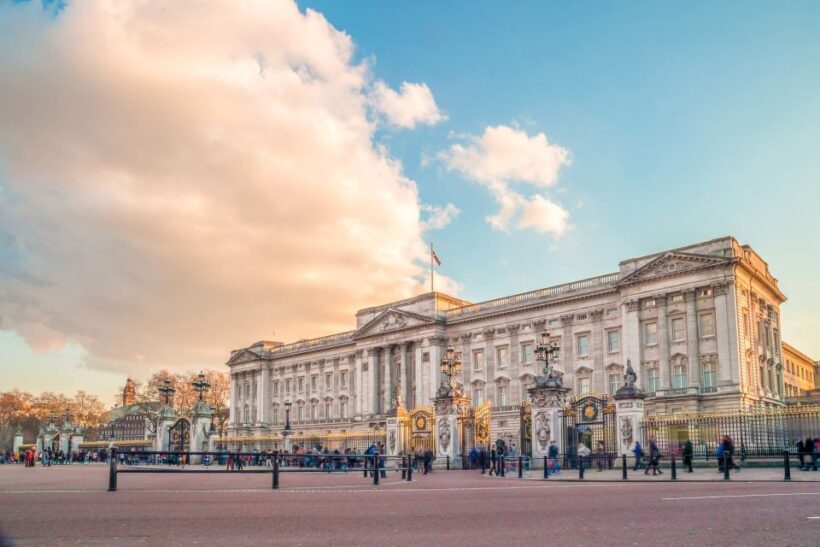 London: Full-Day Sightseeing Bus Tour with River Cruise - The Sum Up