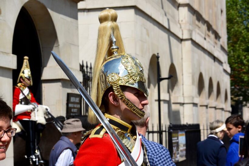 London: German-Speaking Guided Tour of Westminster - Deep Dive into the Experience