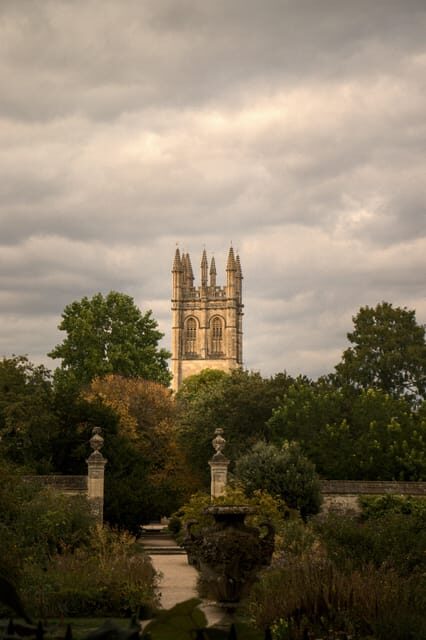 London: Guided tour of Oxford - Sedan - An In-Depth Look at the Oxford Guided Tour