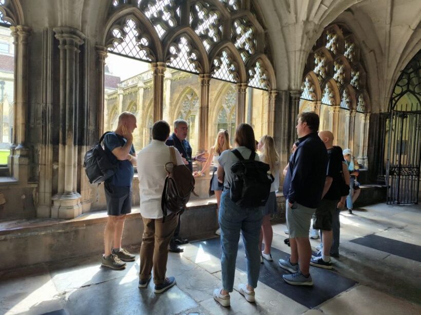 London: Guided Westminster Abbey Tour and Refreshments - Exploring Westminster Abbey: What to Expect