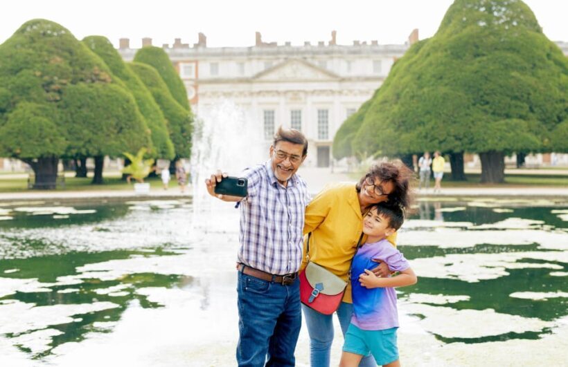 London: Hampton Court Palace Private Tour with Train Option - Who Is This Tour Best For?
