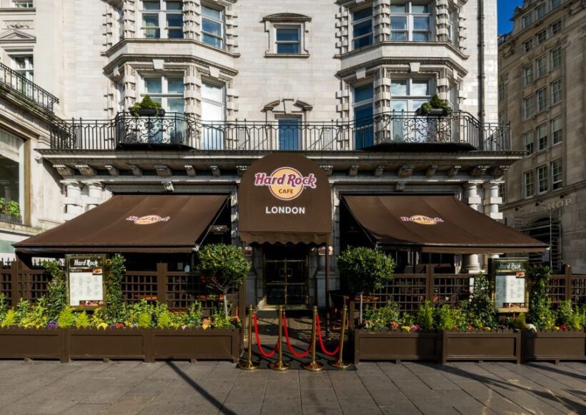 London: Hard Rock Cafe with Set Menu for Lunch or Dinner - Value for Money