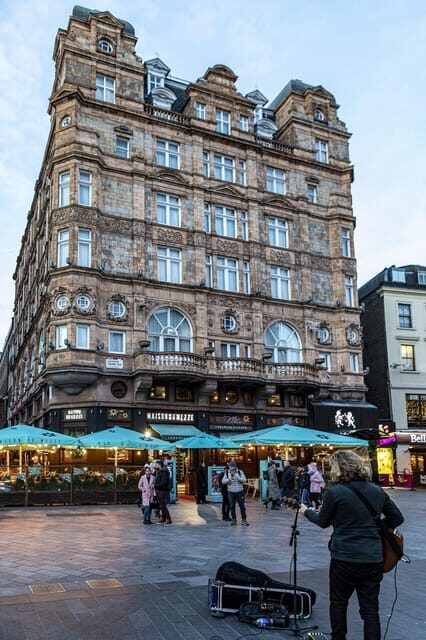 London: Harry Potter Tour, Tower of London & River Cruise - FAQs