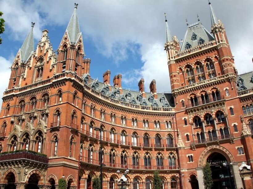 London: Harry Potter Tour with Madame Tussauds Tickets - An Authentic Look at London’s Harry Potter Filming Locations