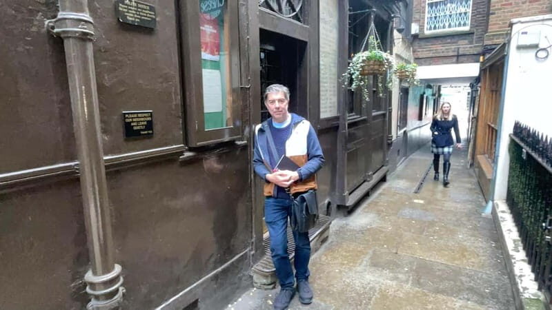London: Historic Pub Walking Tour for Small Groups - Why This Tour Offers Good Value