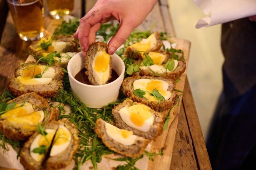 London: Historic Pubs, British Ales & Classic Dishes - Who Will Love This Tour