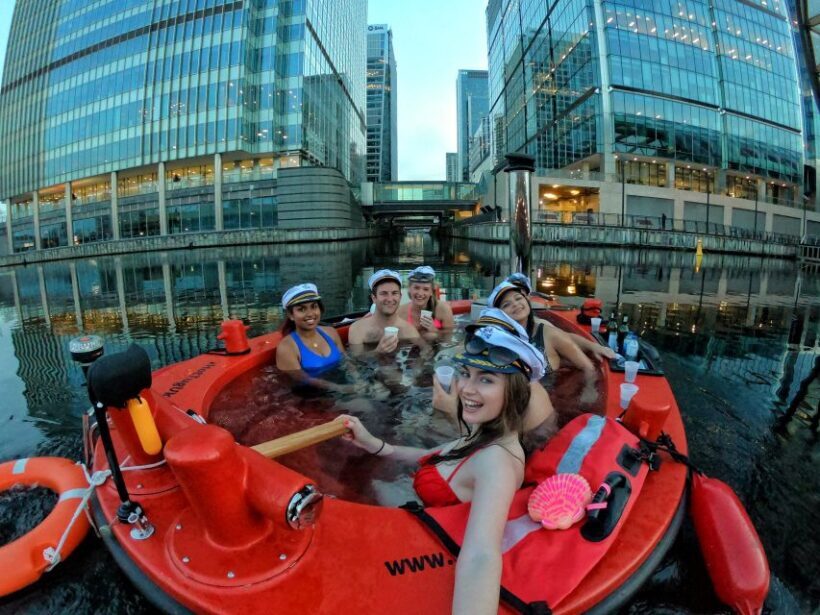 London: Hot Tub Boat Guided Historical Docklands Cruise - Key Points