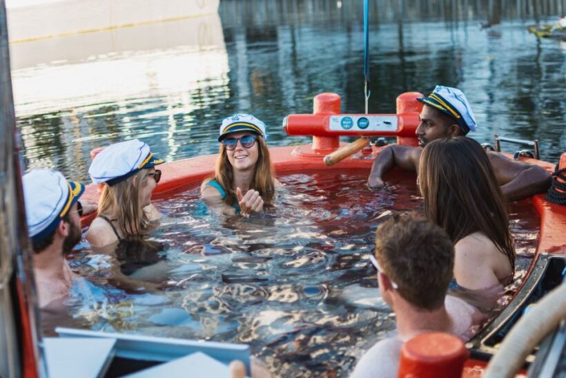 London: Hot Tub Boat Guided Historical Docklands Cruise - The Sum Up