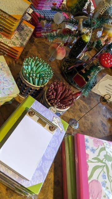 London: Independent Shops - Gifts and History - An Authentic Stroll Through the Heart of London’s West End