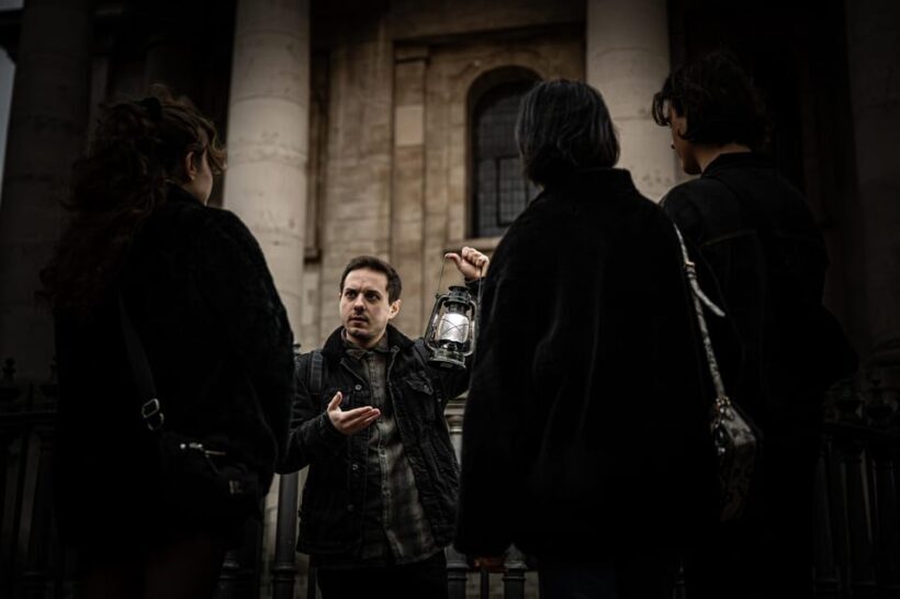 London: Interactive Jack the Ripper Walking Tour - Who Should Consider This Tour?