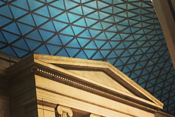 London Introduction Walking Tour - Guide Expertise and Engagement