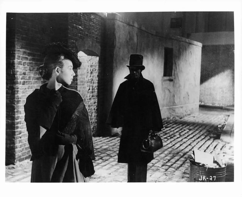 London: Jack the Ripper Small Group Tour - The Guides: Why They Make a Difference