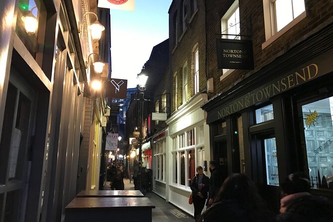 London - Jack the Ripper Small Group Tour - Technology and Immersive Experience