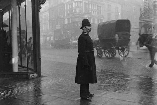 London - Jack the Ripper Small Group Tour - Host Responses and Engagement