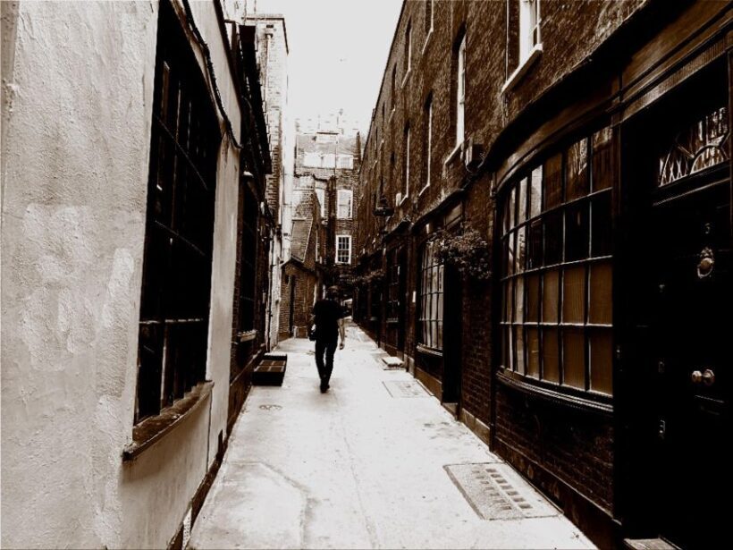 London: Jack the Ripper Walking Tour - Key Points