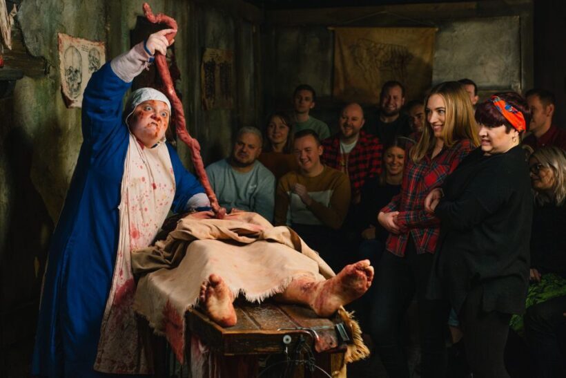 London: London Dungeon, London Eye, & Madame Tussauds Combo - FAQs