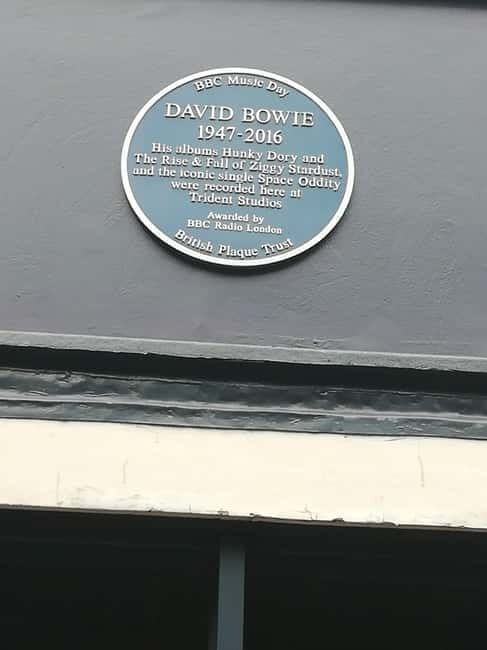 London: 'London Rocks!' Private Music Walking Tour in Soho - FAQ