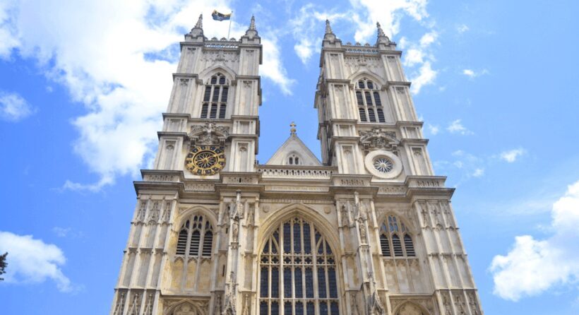 London: London Sightseeing Walking Tour with 30+ Sights - What to Expect: Itinerary Breakdown
