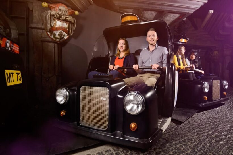 London: Madame Tussauds Fast Track Entry & Champagne Bar - Authentic Visitor Experiences